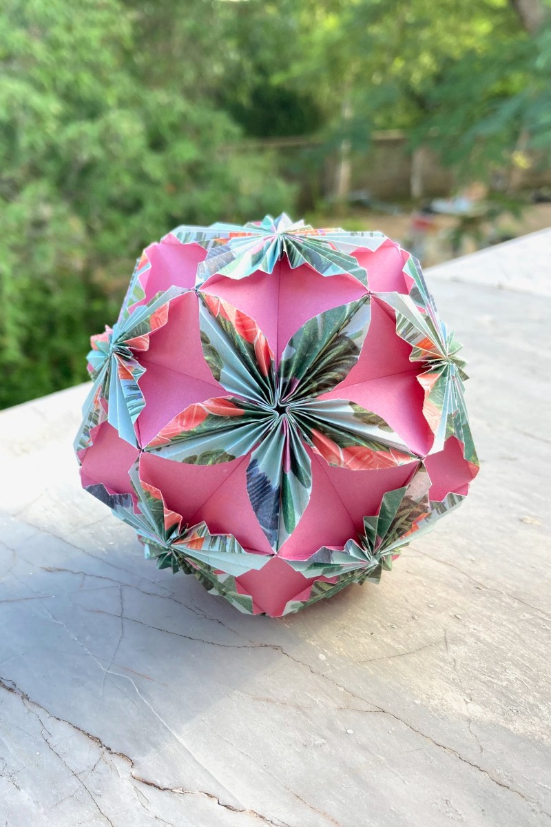 Pleated Sonobe – PrwOrigami